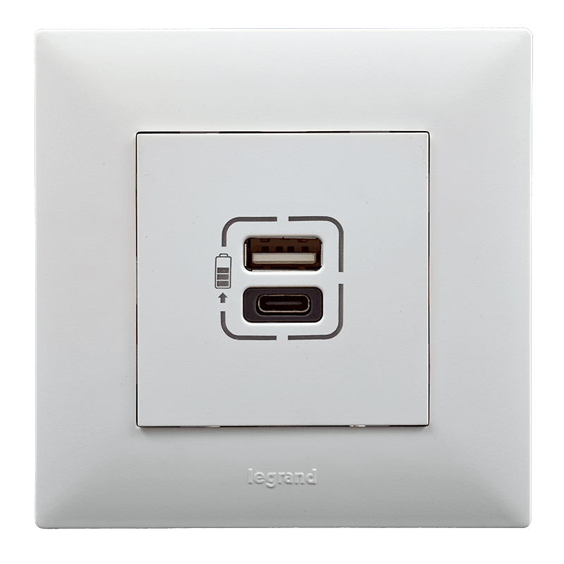 Legrand Niloé Step USB-A + USB-C dupla töltőaljzat 15W 3A fehér 863140